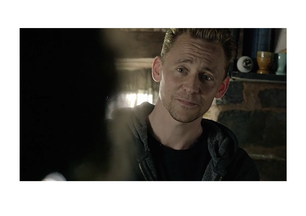 The Night Manager: Jonathan Pine fa il bullo – Cicale Chic